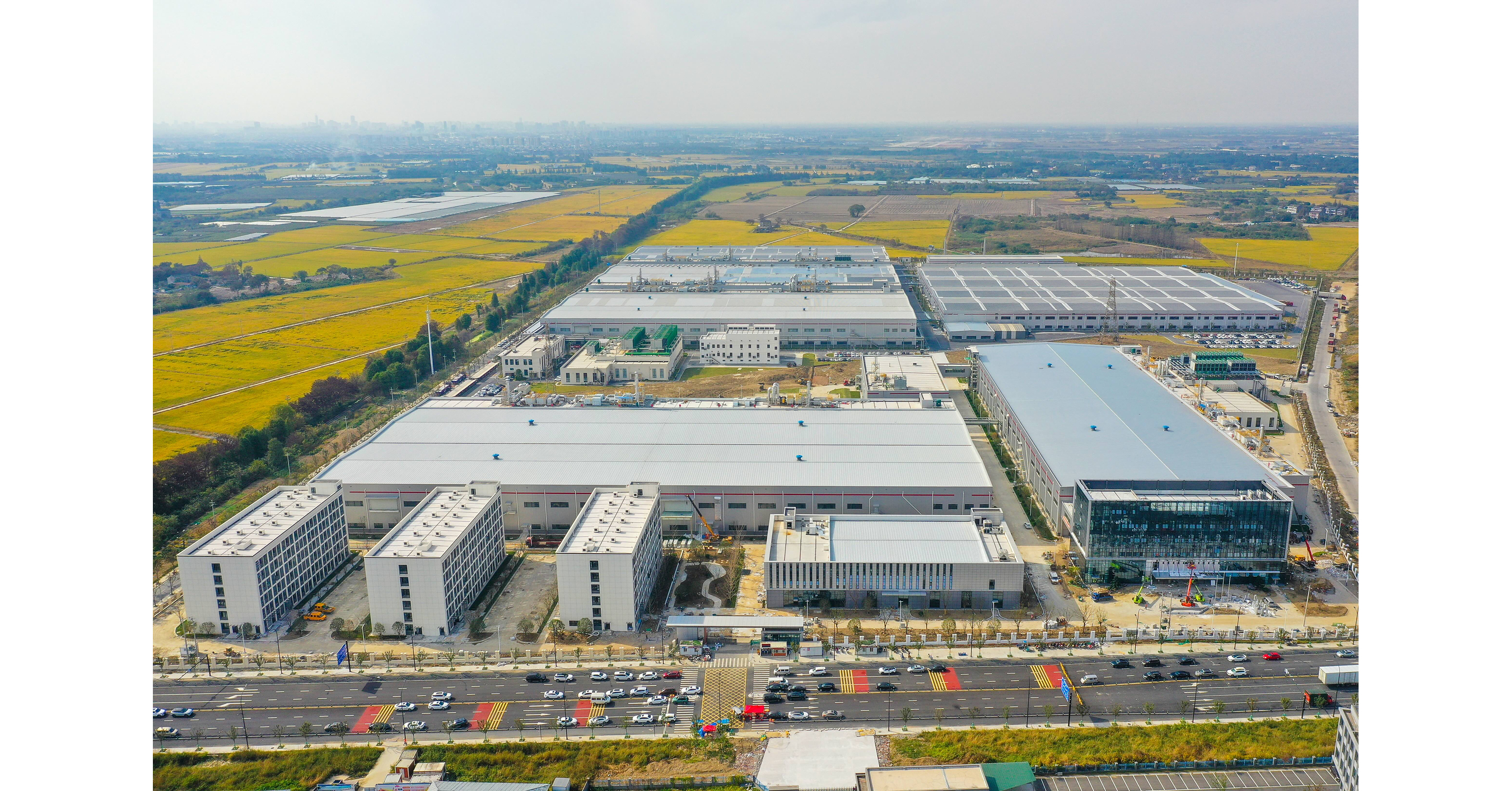 LONGi: Annual solar plant revenue boosted 67,000 EUR per 10 hectares ...